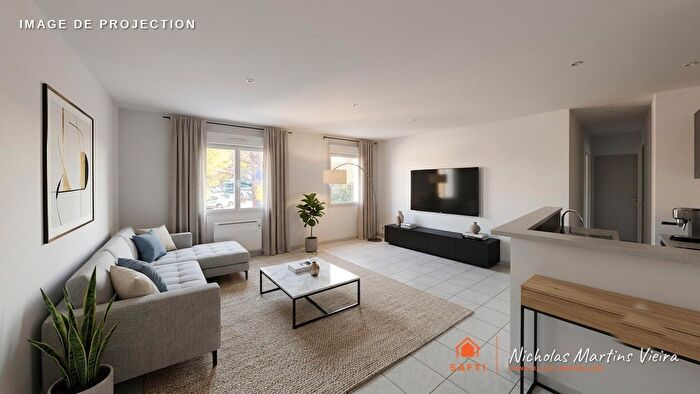 Bagnols-sur-Cèze, Centre-ville : Appartement 3 pièces à vendre