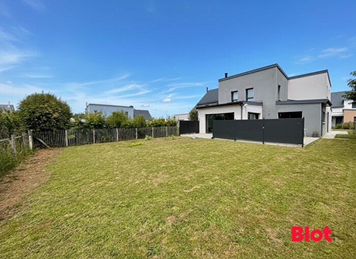 Noyal-Châtillon-sur-Seiche : Maison 6 pièces à vendre