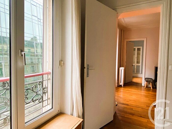 Paris 10ème arrondissement : Appartement 3 pièces à louer