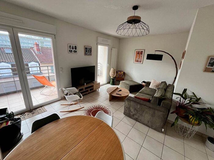 Appartement à louer - Centre-Halles Carnot, Limoges - 4 pièces - 3 chambres