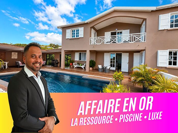 Maison 4 pièces à Sainte-Marie, à vendre