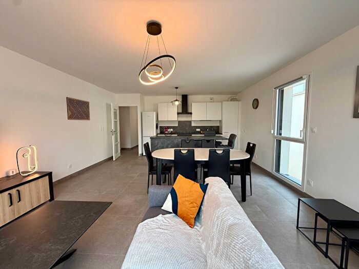 Appartement à louer - Saint Pierre-La Rudelière, Les Sables-dOlonne - 4 pièces - 3 chambres