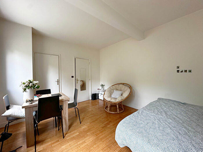 Appartement à louer - Clermont-Ferrand, Delille, Cathédrale, La Gare - 1 pièce