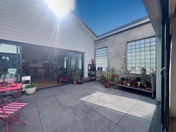 Maison à vendre - Pau, Centre-ville - 5 pièces - 4 chambres