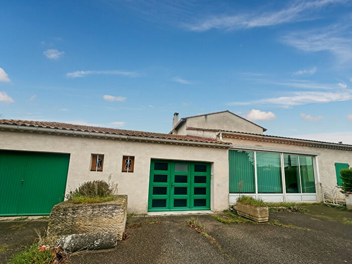 Maison à vendre - Noves - 6 pièces - 3 chambres