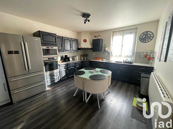 Maison à vendre - Courville-sur-Eure - 5 pièces - 4 chambres