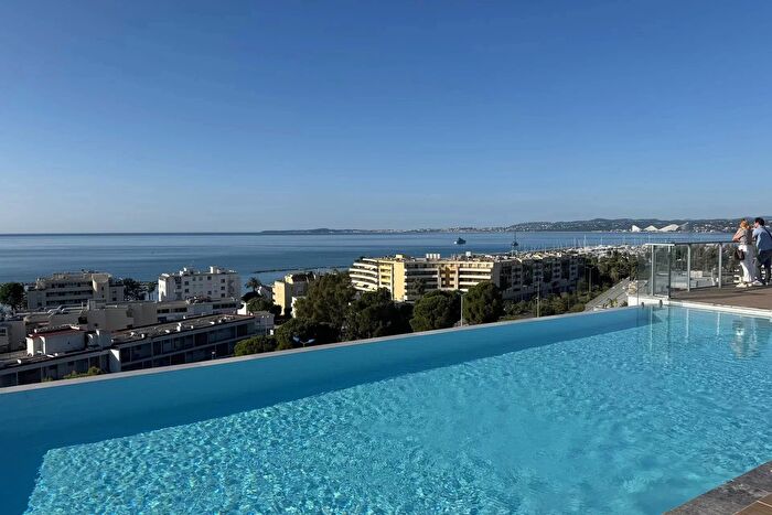 Appartement à vendre - Saint-Laurent-du-Var, Bord de Mer, Port de Plaisance - 1 pièce