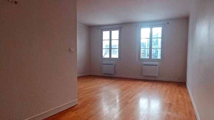 Appartement à louer - Orléans, Bourgogne, Saint-Euverte - 2 pièces - 1 chambre