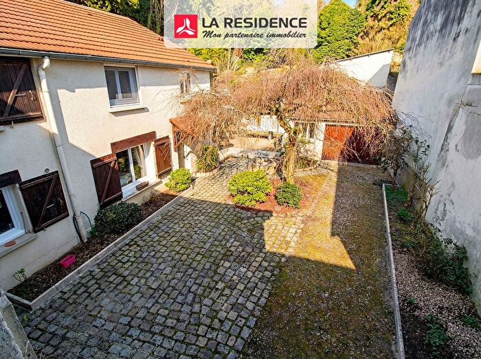 Maison à vendre - Vaux-sur-Seine - 12 pièces - 7 chambres