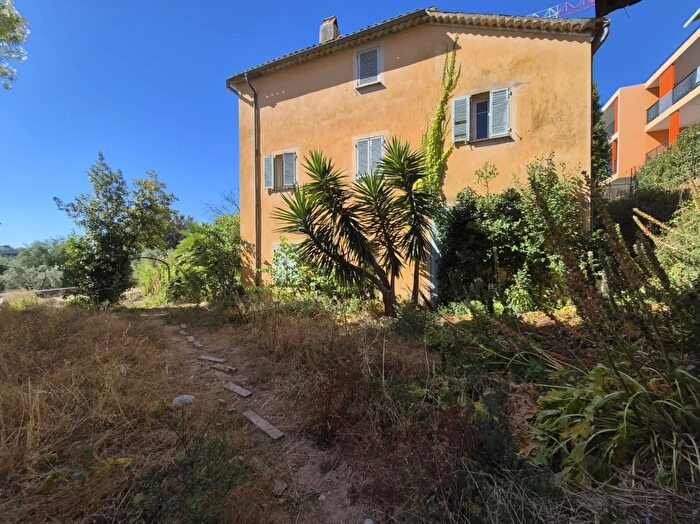 Maison 8 pièces à vendre - Nice, Cessole