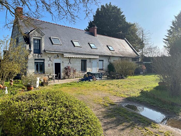 Maison à vendre - Villebernier - 8 pièces - 4 chambres