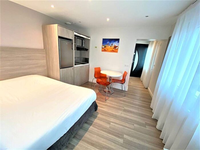 Appartement à louer - Ségny - 1 pièce