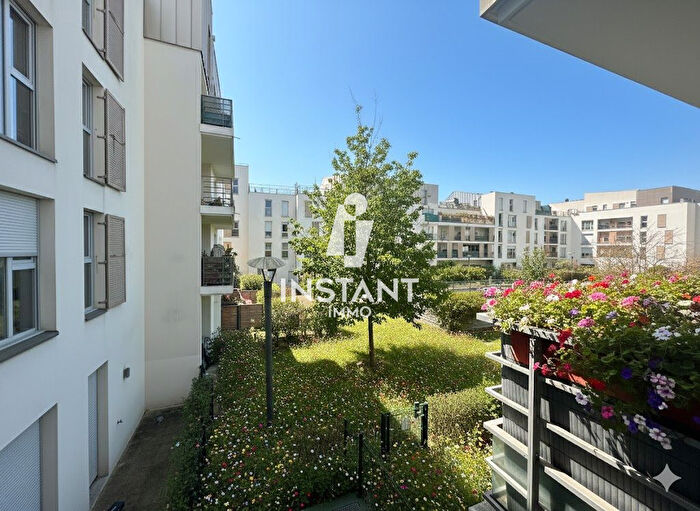 Appartement à louer - Créteil, Palais - 1 pièce