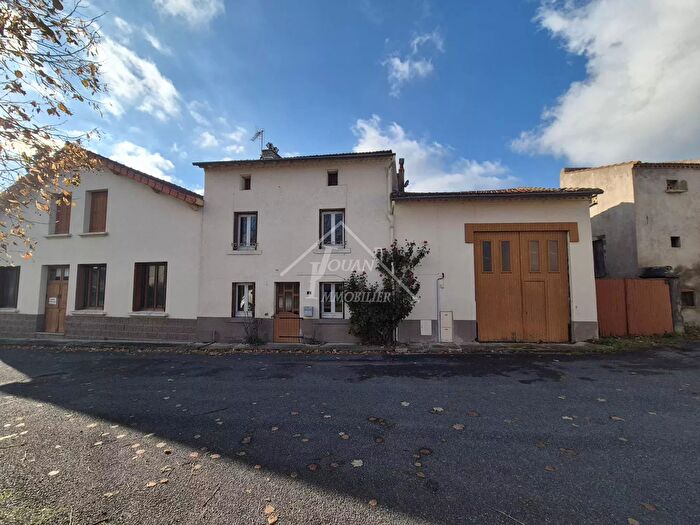 Maison à vendre - Davayat - 8 pièces - 4 chambres