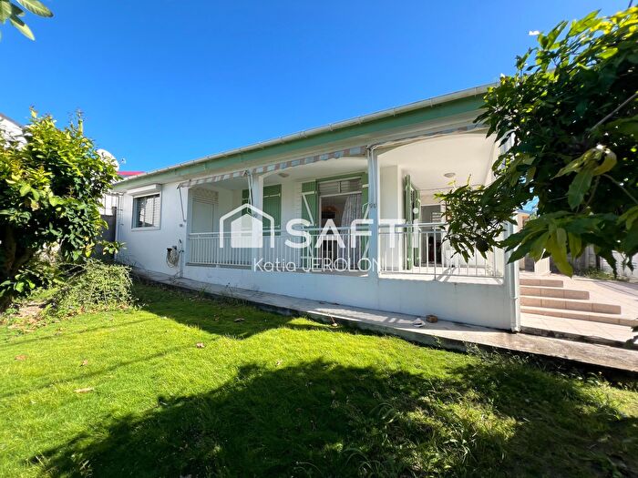 Maison à louer - Le Moule - 4 pièces - 3 chambres