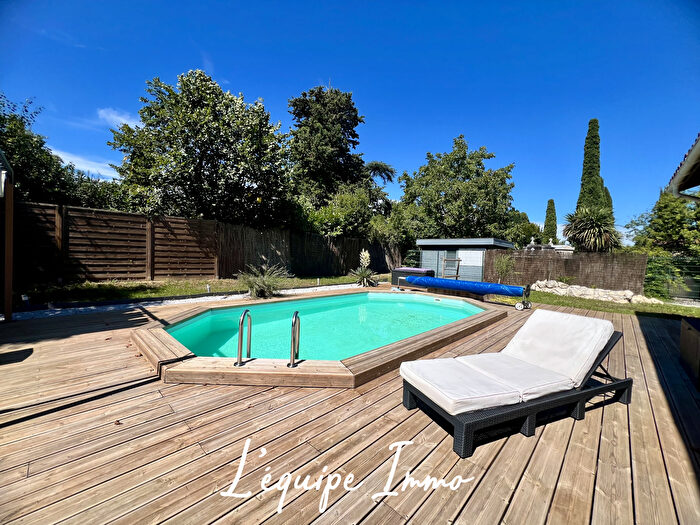 Maison à vendre - LIsle-Jourdain - 4 pièces - 3 chambres