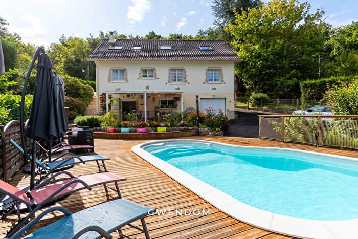 Maison à vendre - Milly-la-Forêt - 6 pièces - 4 chambres