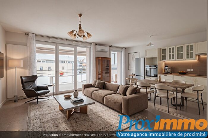 Appartement à vendre - Voiron, Baltiss, Paviot - 3 pièces - 2 chambres