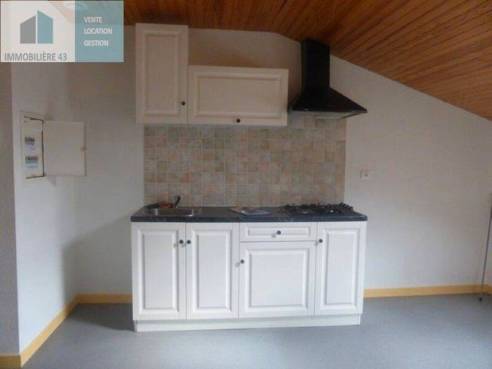 Centre Historique, Le Puy-en-Velay : Appartement 1 pièce à louer