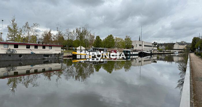 Montargis, Cité, Plateau : Appartement 3 pièces à vendre