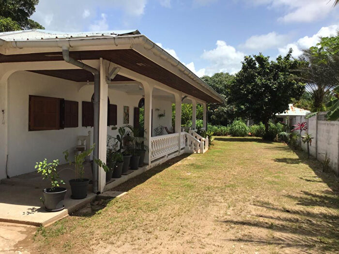 Maison à vendre - Remire-Montjoly - 5 pièces - 4 chambres