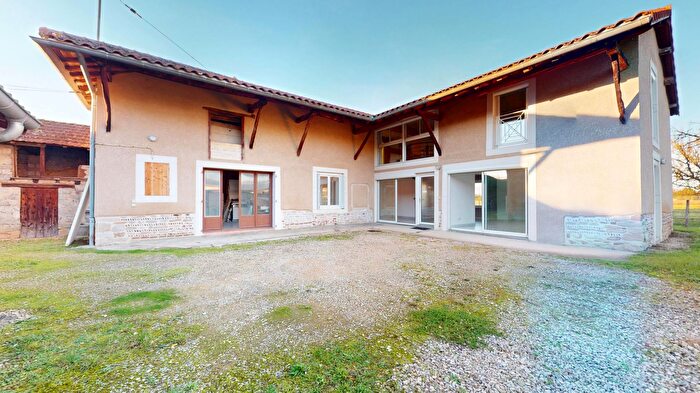 Grièges : Maison 5 pièces à vendre