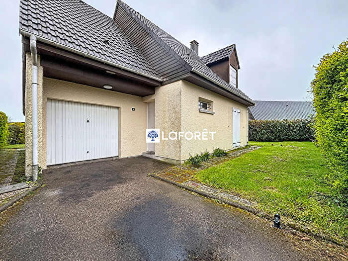 Néville - Maison 4 pièces à louer