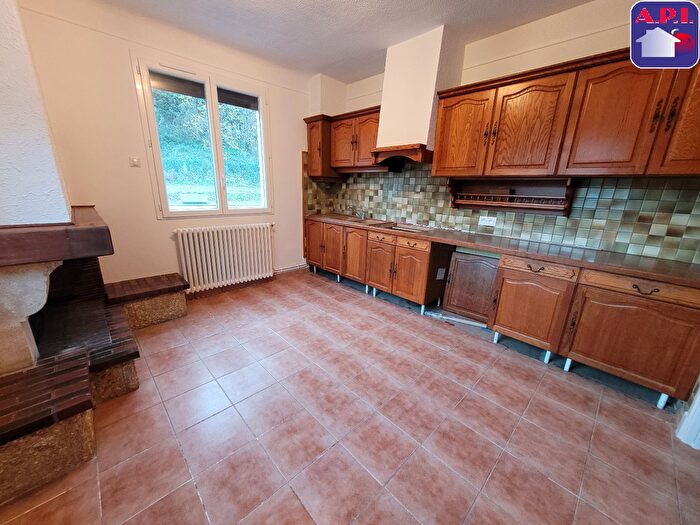 Maison 6 pièces à louer à Eycheil