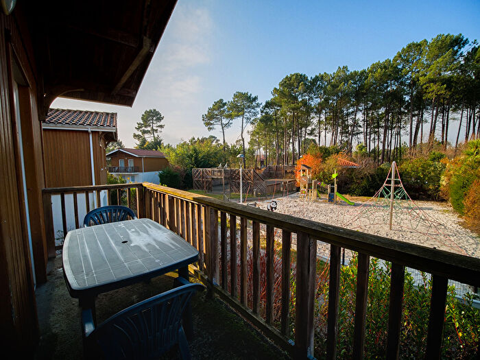 Maisons à vendre et appartements à louer - 1