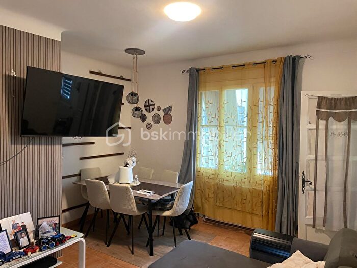 Tarascon, Centre-ville, Château, Condamine : Appartement 3 pièces à vendre