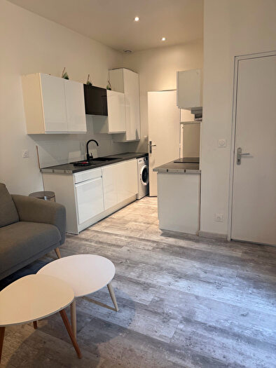 Appartement 2 pièces à Laval, Les Pommeraies, à louer
