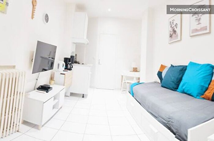 Appartement à louer - Aulnay-sous-Bois, Mairie, Paul Bert - 1 pièce