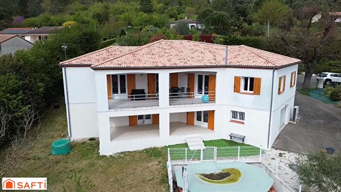 Maison à vendre - Bon-Encontre - 5 pièces - 3 chambres