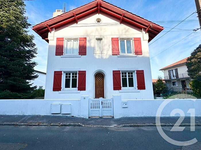 Appartement à vendre - Hendaye, Ville - 3 pièces - 2 chambres