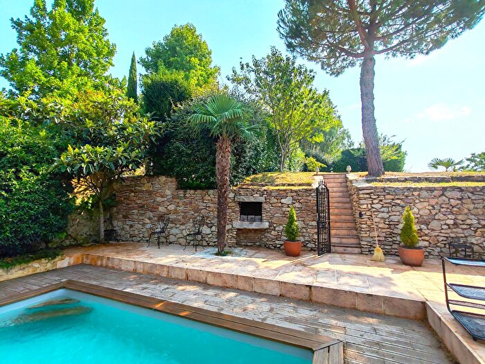 Maison à vendre - Baugé - 6 pièces - 4 chambres