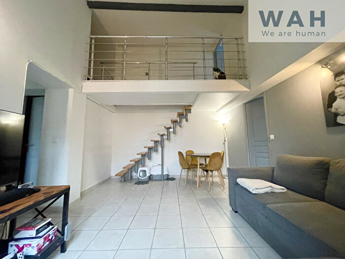 Appartement à vendre - Nîmes, Carmes - 3 pièces - 1 chambre