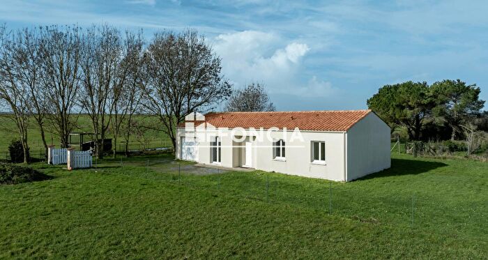 Maison à vendre - Saint-Sulpice-de-Royan - 4 pièces - 3 chambres