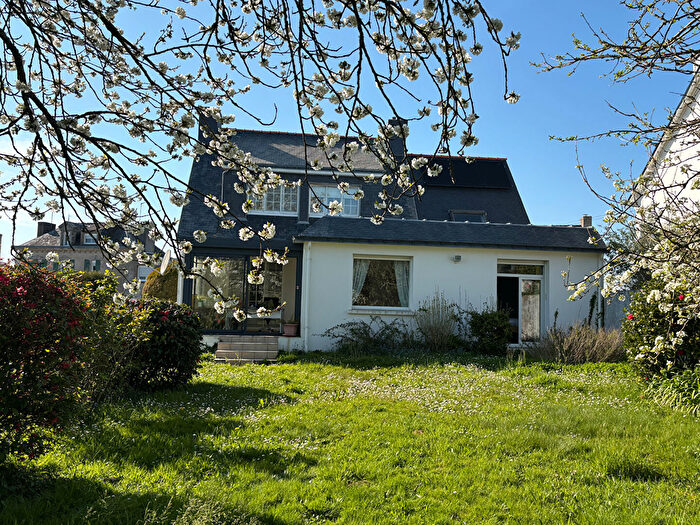 Maison à vendre - Clohars-Carnoët - 8 pièces - 4 chambres