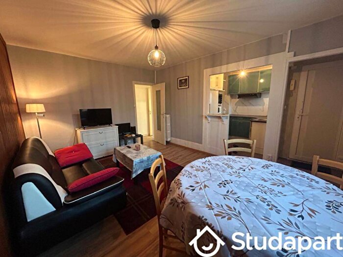 Appartement à louer - Beauséjour, Nantes - 1 pièce - 3 chambres