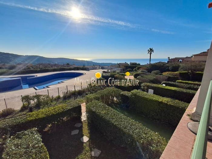 Roquebrune-sur-Argens - Appartement 2 pièces à louer