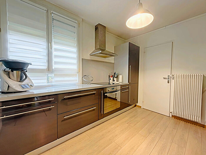 Appartement à vendre - Reims, Europe, Chemin Vert - 5 pièces - 3 chambres