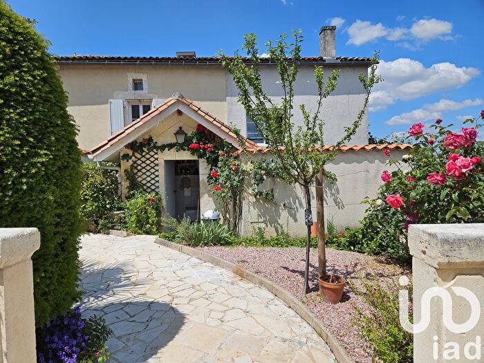 Maison à vendre - Châteauneuf-sur-Charente - 4 pièces - 3 chambres