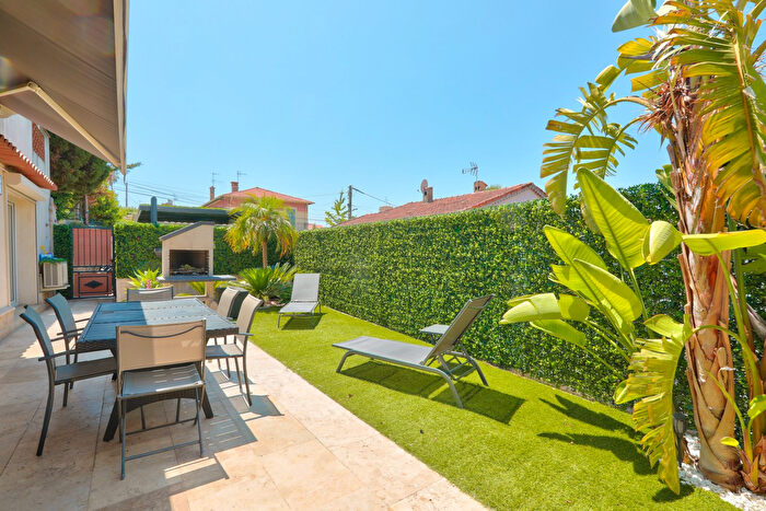 Appartement à vendre - Cagnes-sur-Mer, Les Bréguières - 3 pièces - 2 chambres