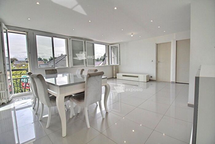 Appartement à vendre - Ris-Orangis, Le Village - 4 pièces - 2 chambres