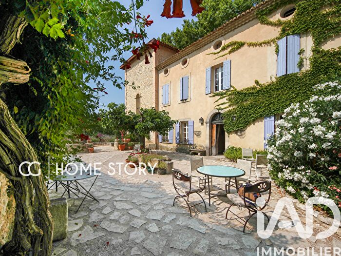 Maison à vendre - Le Thor - 18 pièces - 10 chambres