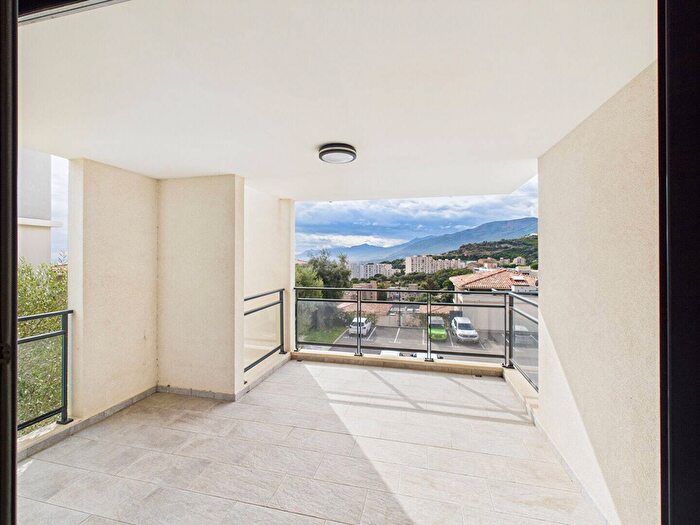 Appartement à louer - Lupino, Bastia - 3 pièces