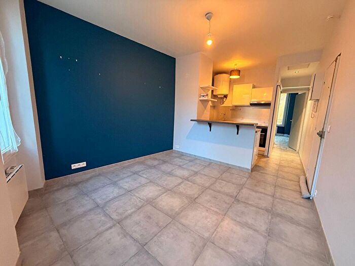 Appartement à louer - Leclerc-Centre Ouest, Brie-Comte-Robert - 2 pièces - 1 chambre