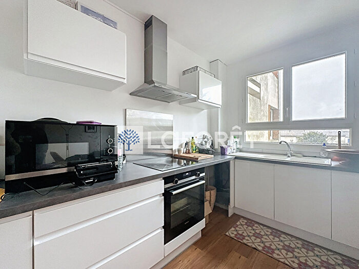 Appartement à louer - Parthenay - 4 pièces - 3 chambres