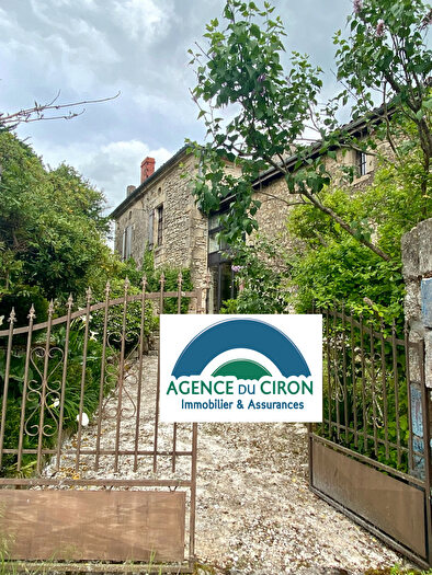 Maison à vendre - Cadillac - 8 pièces - 5 chambres