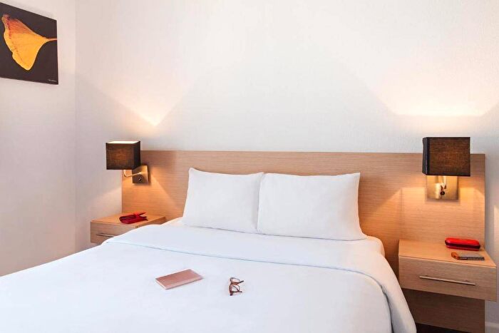 Appartement à louer - Sud Est, Saint-Louis - 1 pièce